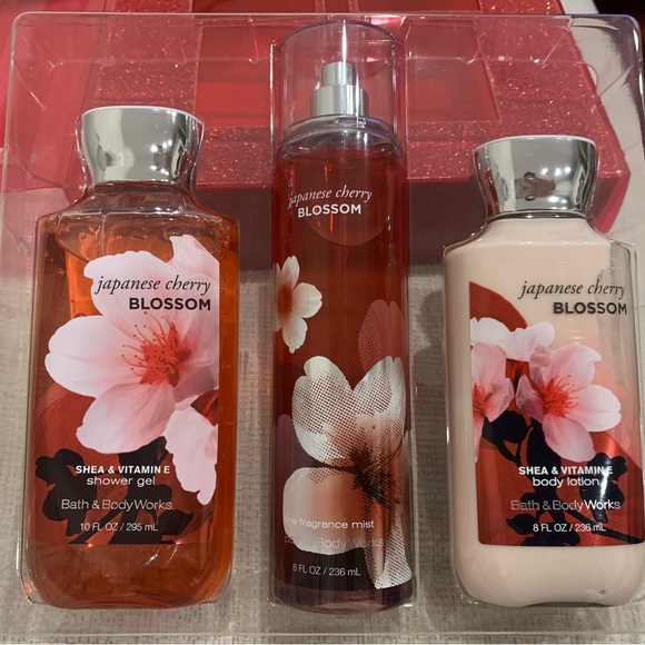 Bath & Body Works | Skincare | Japanese Cherry Blossom Gift Set | Poshmark